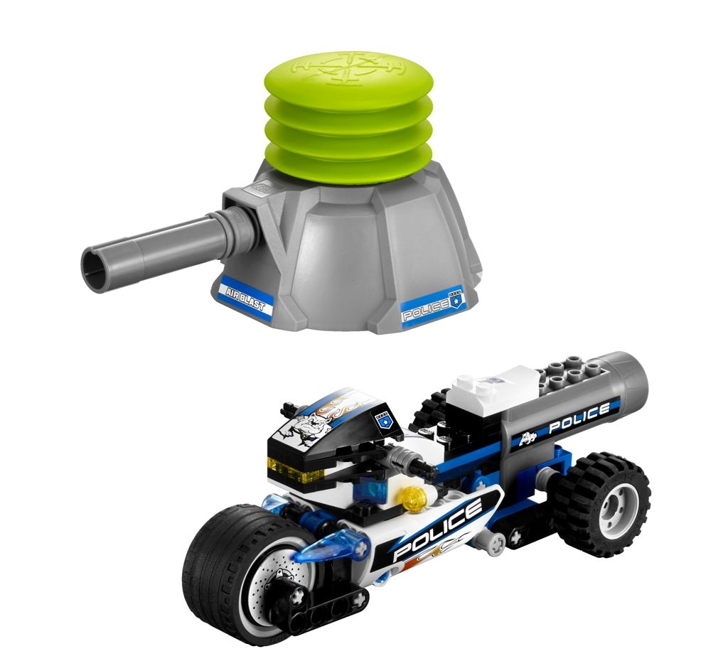 LEGO Racers Száguldó járőrmotoros és más LEGO Racers játékok ...